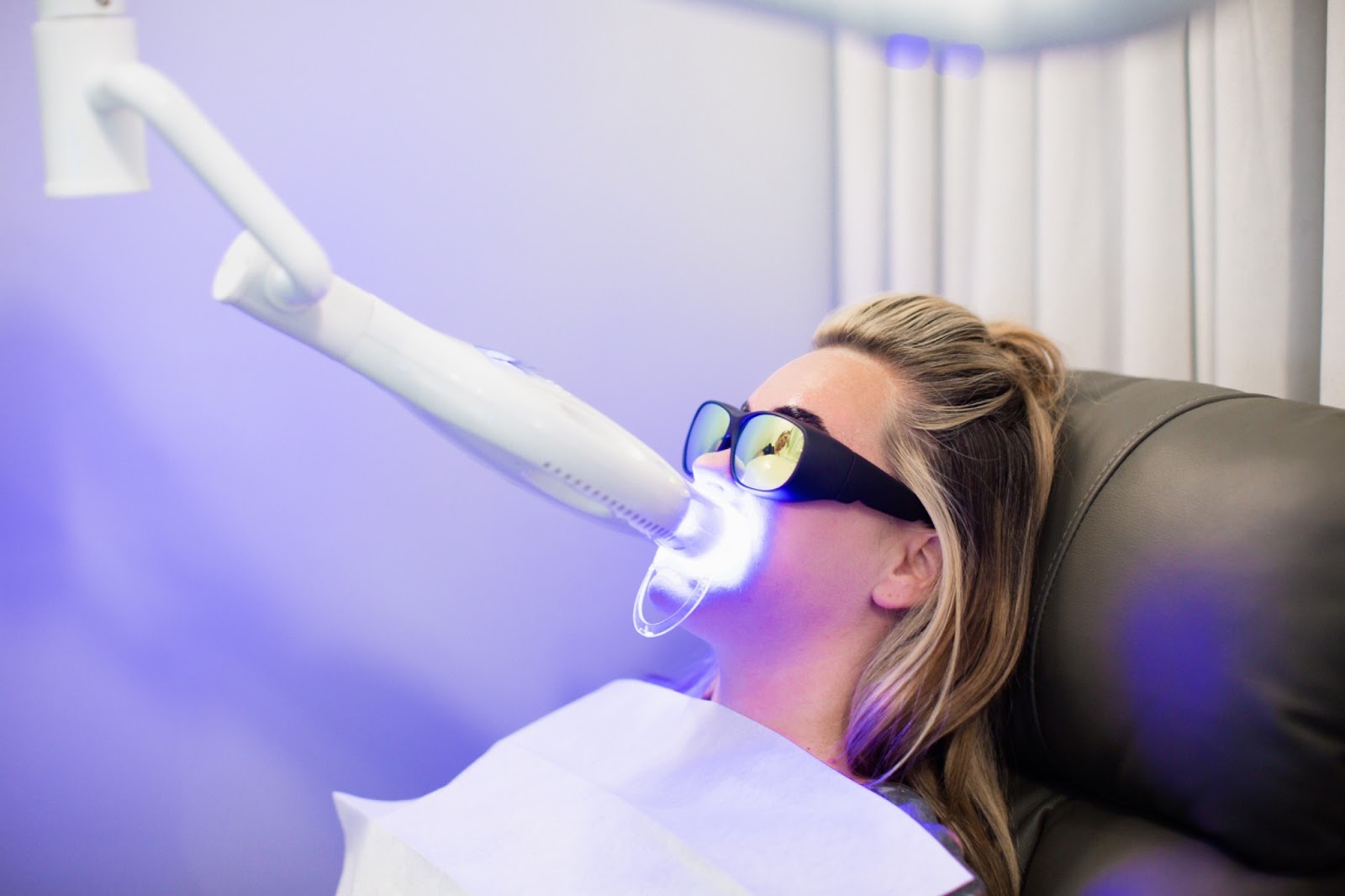 5 Tips for Maintaining Your Bright Smile After Teeth Whitening!