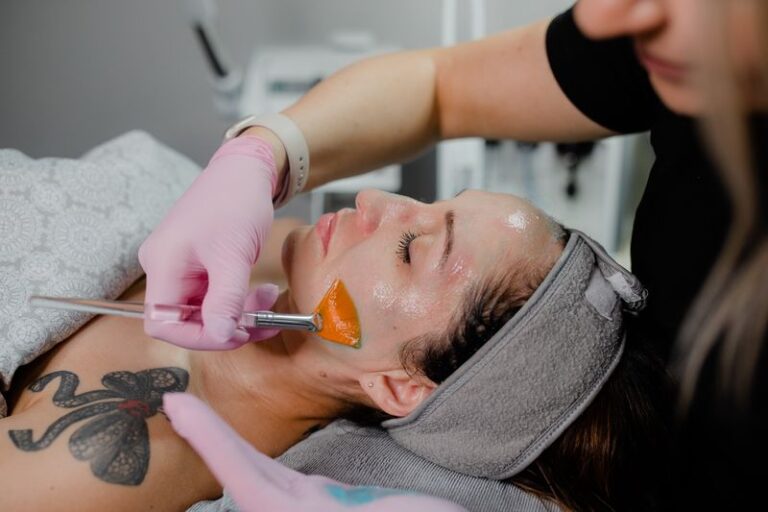 Discover the Perfect Facial at Colair Beauty Lounge!